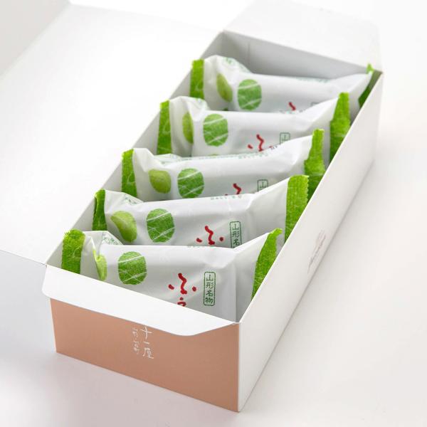 山形の郷土菓子として知られている「ふうき豆（富貴豆）」。青えんどう豆をふっくらと炊き上げた、ほくほくしっとり食感の豆菓子です。手軽に食べられる個包装で、来客用のお茶菓子にもぴったり！ふうき豆は、明治時代に誕生したといわれる山形の郷土菓子。青...