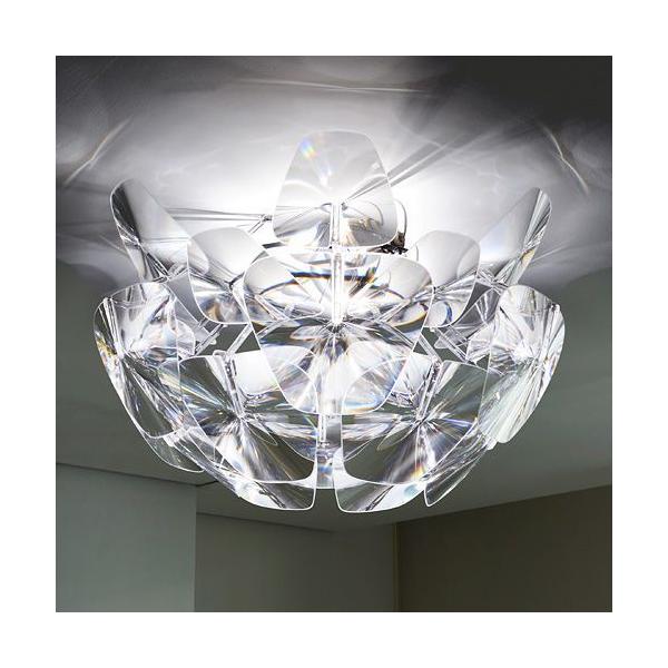 HOPE（ホープ）は、現代のテクノロジーと素材を用いて新たに解釈し直されたシャンデリアと言えます。数々の研究・試作を重ねて実現したポリカーボネート製のフレネルレンズはとても軽く、屈折した光はクリスタルシャンデリアのように豊かな輝きを生み出し...