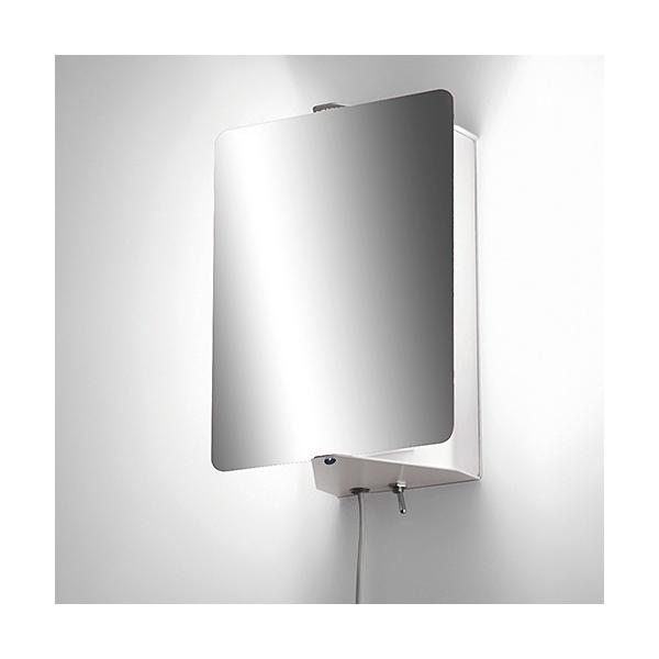 シャルロット・ペリアンはパリの装飾美術中央連合学校在学中より、照明器具に興味を持ち、芸術産業奨励機関の照明コンペにおいて銀賞を受賞。20年代にてがけた低予算物件には工業製品を照明器具として採用。30年代には円筒状の旋回型反射板の照明器具を空...