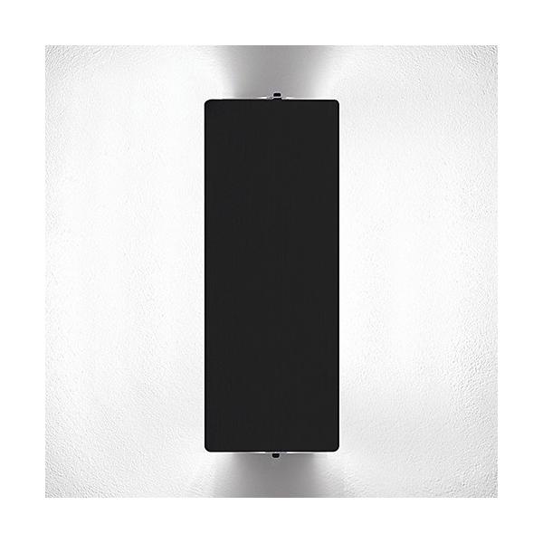 シャルロット・ペリアンはパリの装飾美術中央連合学校在学中より、照明器具に興味を持ち、芸術産業奨励機関の照明コンペにおいて銀賞を受賞。20年代にてがけた低予算物件には工業製品を照明器具として採用。30年代には円筒状の旋回型反射板の照明器具を空...