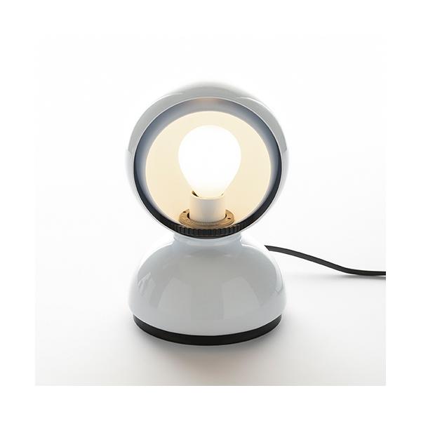 1965 年にヴィコ マジストレッティによってデザインされたエクリッセは、1967 年にコンパッソ ドーロ賞を受賞し、世界にイタリアンデザインを知らしめた傑作照明です。 エクリッセのフォルムは機能を内包しており、審美性と実用性の美しいバラン...