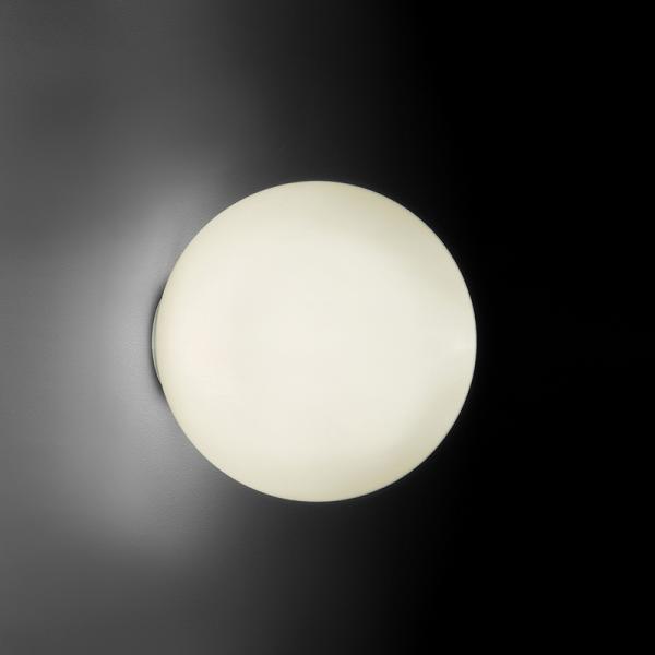 イタリアの高級照明ブランド Artemide（アルテミデ）のアイコンであるトロメオを生み出したミケーレ・デ・ルッキが手がけた照明コレクション。<br><br>シーリング（天井）にもウォール（壁）にも設置可能なミニマル...