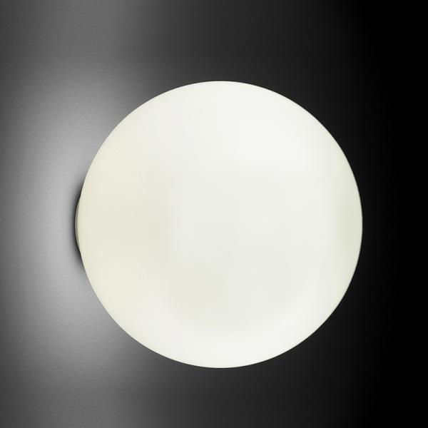 イタリアの高級照明ブランド Artemide（アルテミデ）のアイコンであるトロメオを生み出したミケーレ・デ・ルッキが手がけた照明コレクション。<br><br>シーリング（天井）にもウォール（壁）にも設置可能なミニマル...