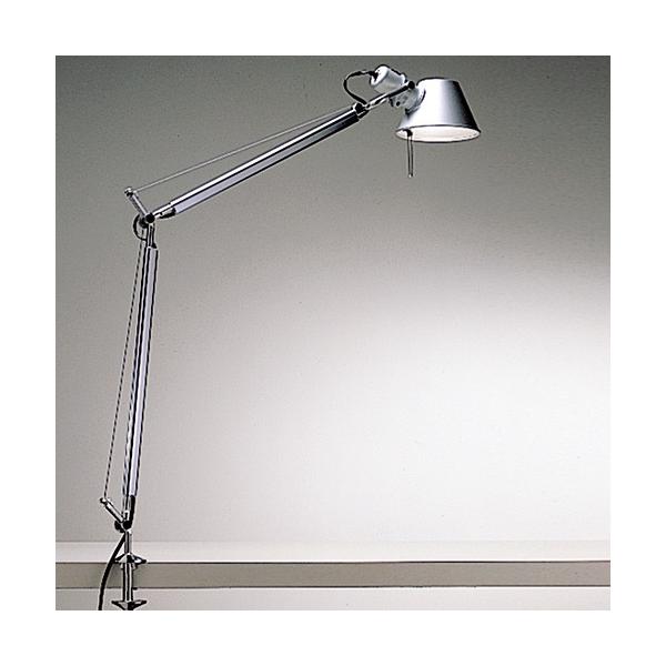 イタリアの人気デザイナー、ミケーレ・デ・ルッキによる軽快でスタイリッシュなアームライト。アルミの精緻な質感と、ワイヤーのテンションでアームのバランスをとるシステムは、他のアームスタンドと一線を画すスマートさで、世界的なベストセラーとなりまし...