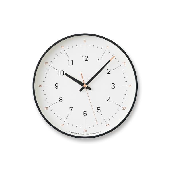 「essent」は、壁掛け時計の役割と素材に正面から向き合うことで誕生しました。一般的な時計が1?12の時間表示のみで構成されるのに対し、essentは時を示す数字と分・秒を示す数字をそれぞれ記し、さらに2種類の色彩を対応させることで、直感...