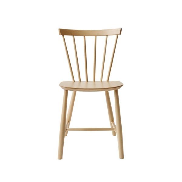 ポール・M・ヴォルタが手掛けた「J46チェア」は、当時のデンマーク国民の5人に1人が持っているほどの人気を誇り、今もなおデンマークを代表する国民的チェアのひとつです。モーエンセンが初代FDBモブラー代表を辞める際に、モーエンセンの親友でもあ...