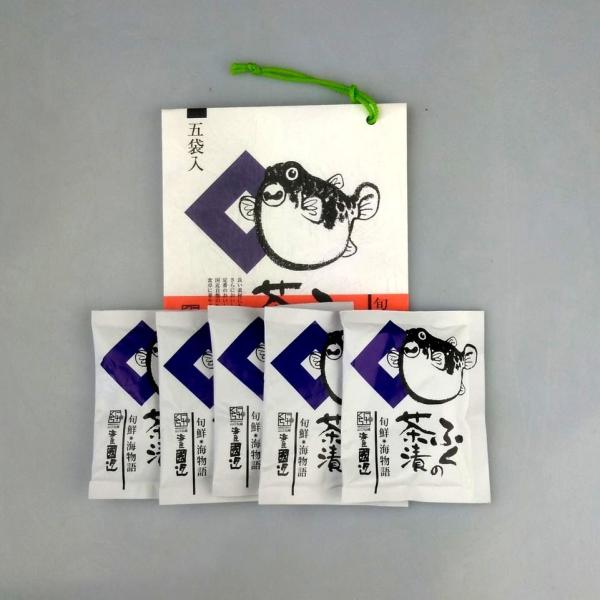 良い素材にもうひと手間かけてさらにおいしさを重ねました。定番のおいしさから目先の変わったもの。国近自慢のちょっと贅沢な手作りの味。食卓に華やぎが加わります。