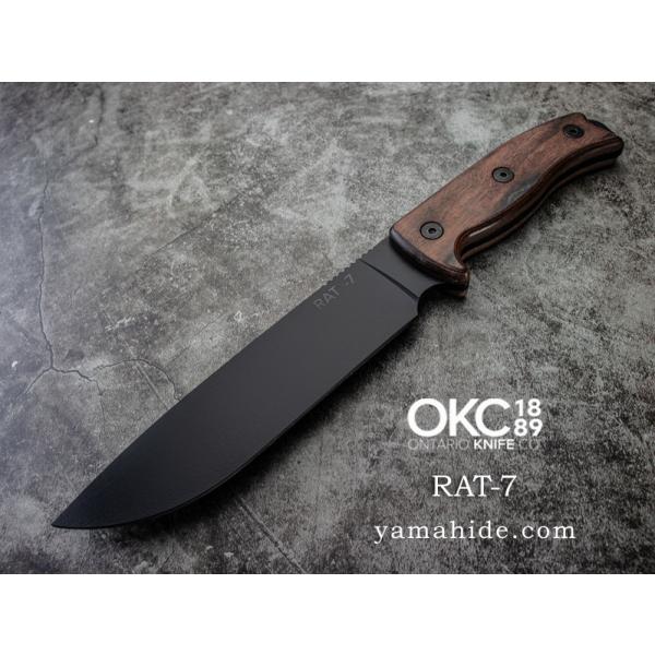 米国ブランド オンタリオから、全長約311mmの大型シースナイフ「RAT-7」。ブラック仕上げのカーボンスチールブレードと、積層ウッドハンドルを組み合わせた堅牢で実用的な仕様。フルタング構造により高い耐久性を持ち、ハンドル後部にはランヤード...