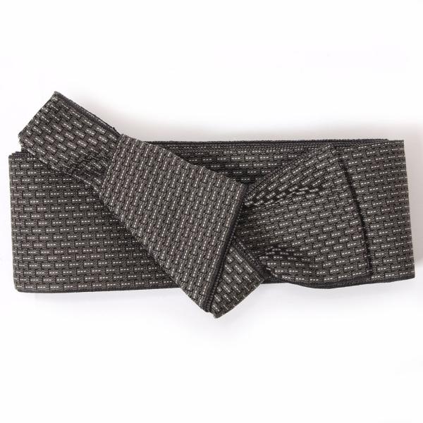 紳士角帯　簡単作り帯です。安心の日本製です。正絹の生地でしっかりとしています。適度な張りと柔らかさがあり、締めやすく緩みにくいです。貝の口の形に結んであります。マジックテープでワンタッチで留めれます。誰にでも簡単に締めれます。帯が結べなくて...