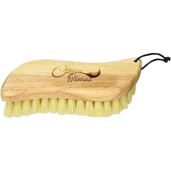 ●持ち手は木製のハンディタイプのタワシブラシです●玄関・ガレージや、床にこびりついた油汚れなどに最適です●柔らかめのブラシ天然パキンブラシで、スミズミまで汚れを掻き取ることができます