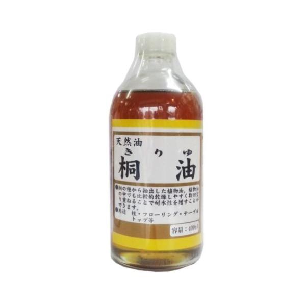 ●桐の種子から抽出した油で硬さのある乾燥する天然油です ●テーブルトップや床など傷の付き易い箇所に塗布することで素材を守ります ●木材の保護、防水、割れ止めに
