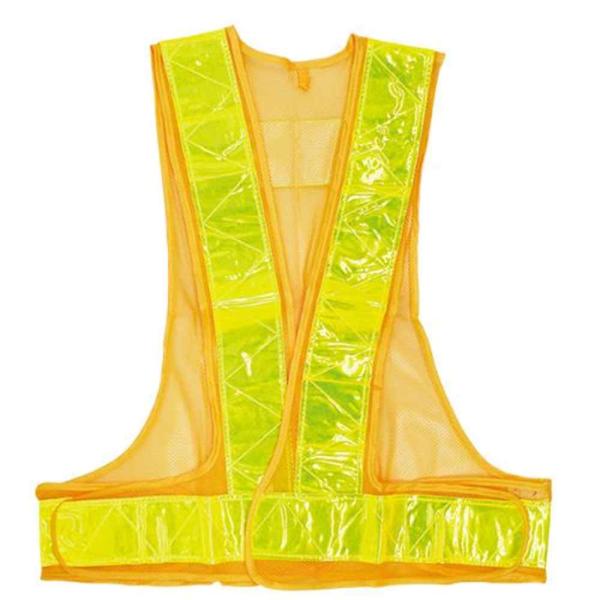 ●反射距離80〜150mで抜群の視覚効果●幅広70mmの反射テープ●雨の侵入を防ぐカット加工