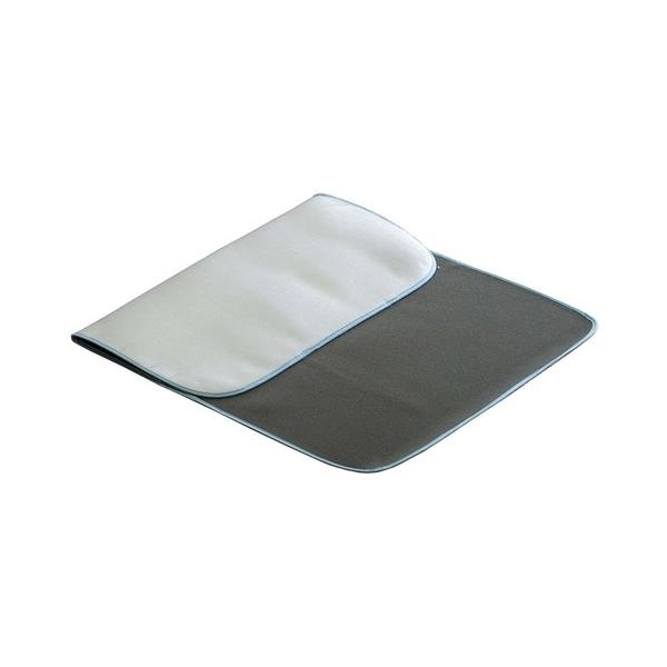 ●サッと広げてどこでも使えるシートタイプのアイロンマット●床やテーブルの上に広げて、手軽にアイロン掛け●大きく使って小さく収納できる、シートタイプのアイロンマット