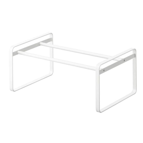 ●玄関の靴箱の下でも使えるコンパクト設計のシューズラック●男性のシューズなら最大約6足、女性のヒールなら最大約8足収納可能●スタッキングにも対応しています