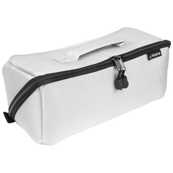 ●道具・工具などの収納、持ち運び。●トレー状に大きく開くので、必要な物がすぐに見つかり取出し易い構造です。●コンパクトサイズで、インナーハンドルを持てば楽に移動ができます。●四角いシンプルな形なので靴箱やトランクなどにもすっきりと収まります...