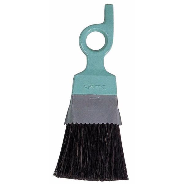 ●サッシのレール溝など、細かい部分の清掃に。●ブラシは丈夫な天然素材。堅めでコシがあり、はきやすい。●柄にはヘラが付いています。