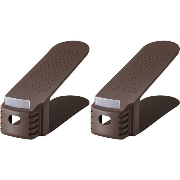 ●見た目スッキリでたくさんの靴が収納できるスペースを実現●穴付きで通気性が良く片手でサッと取り出せる●靴のずれ落ちを防ぐストッパー付き