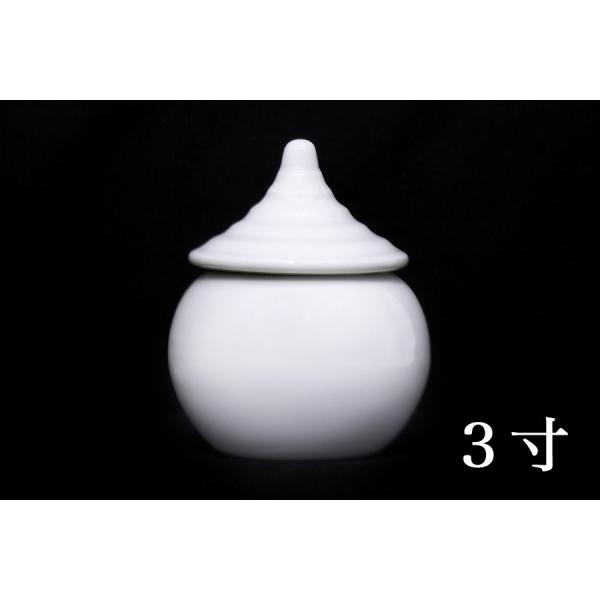 製品詳細水玉3寸です。特大サイズの神棚、または神社などに対応する大きさ　幅約9cm。 祀れば大層、賑やかに。 付属品--- サイズ 約（cm）■高さ 約 9.0　幅　11　奥行　11 注意事項■職人手作りの品のためすべての商品が完全に同じで...