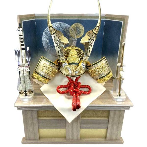 ● 今話題の着用兜！！みんな被りたくなる！！● 子供着用兜　● 戦国武将になった気分で、記念写真を撮ったりお楽しみ下さい！● 作札 付き（※写真には掲載してません。）● “鍬形台”に鍬形を差したら出来上がりです。● 兜は立体透かし彫り貫前鍬...