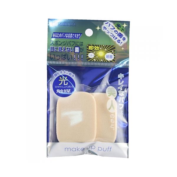 パフに含んでいる酸化チタンが光に当たることにより有機物質分解性能を持つ活性酸素を生成します。