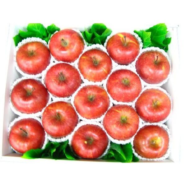 甘みたっぷり　歯ごたえバッチリ青森県産ふじ１５個入り1個約250グラム賞味期間は約5日です。涼しい所に保存してください。送料無料です。北海道、沖縄県は送料1000円追加させていただきます。