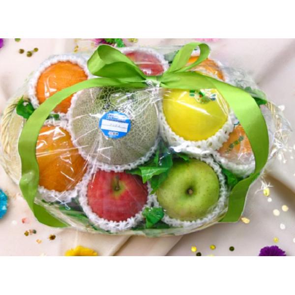 新鮮な果物かごもりです。 季節、入荷状況により商品が変更いたします。果物、お好きな商品と変更できます。(商品により金額が変更する場合がございます。)お気軽にお伝え下さい。 賞味期間は約５日です。高さ12センチ　幅37センチ　奥行27センチ。...