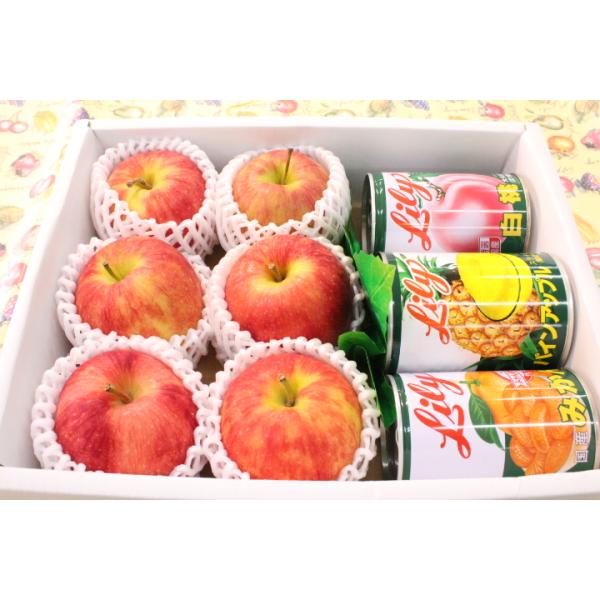 林檎　缶詰セット林檎6個リリーみかん1個リリーパインアップル1個リリー白桃1個入荷状況により商品一部変更する場合がございます。果物、お好きな商品と変更できます。(商品により金額が変更する場合がございます。)お気軽にお伝え下さい。 化粧箱入り...