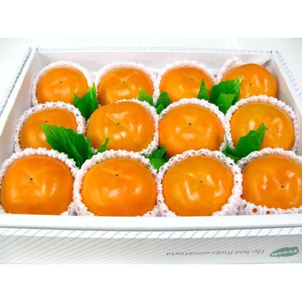 甘くておいしい富有柿１２個入り１個約３００グラム入荷状況により産地は変更いたします。(福岡県、和歌山県、奈良県など)賞味期間は約５日です。涼しい所に保存して下さい。送料込み商品です。（北海道、沖縄県は送料1000円追加させていただきます。）