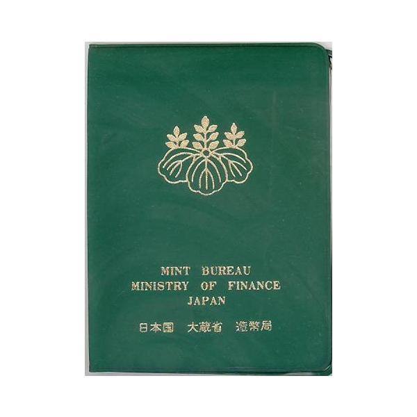 このセットには昭和55年の100円・50円・5円・10円・1円硬貨とが収録されています。※この年代の貨幣セットはビニール素材との化学変化による硬貨の変色が見られます。※発行から時間が経過しているため、外装にシミや汚れ、経年による劣化が見られ...