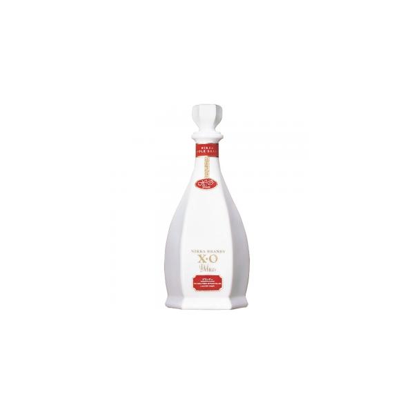 原産国：日本、内容量660ml、アルコール度数：40.0%、保存方法：常温商品番号:0009411524181厳選した長期熟成りんごブランデー原酒をふんだんに使用したことによる樽熟成の重厚な味わいと、りんごならではの華やかな香りが特徴です。