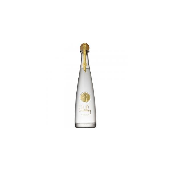 内容量750ml、アルコール度数：40.0%、保存方法：常温商品番号:4514852800016世界的に活躍するグラミー賞受賞アーティスト ブルーノ・マーズがトータルプロデュースする、パナマ産プレミアムラムブランド。3年熟成のラムと5年熟成...