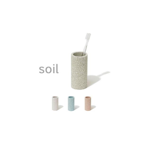 吸水性の高い自然素材、珪藻土（けいそうど）でつくられた歯ブラシ立てです。いつも清潔に使えて、安定感があり使いやすい歯ブラシスタンドです。
