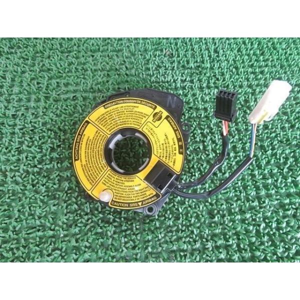 **** 商品説明を必ずご確認ください ****部品管理番号：000033038569950メーカー純正品番：B5554-0V025部品名：スパイラルケーブル部品区分：リサイクル品管理品番：330385 /SOK20250725車名：[中古...