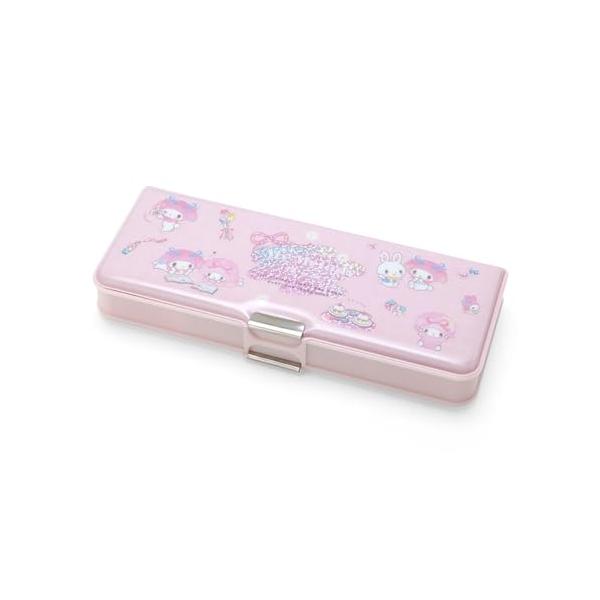 本体サイズ：約幅22×奥行9×高さ3.5cm。主な材料・原料：PVC、ABS樹脂コンパクトでランドセルにフィット。両面開きタイプ【表面】。鉛筆6本ホルダー（芯先確認可能）。お名前ペンも入るサイドスペース。取り外し可能なミニシャープナー付き。...