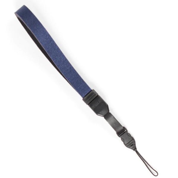 【アウトレット】アウトレット品のため、若干のスレ・傷・箱破れがある場合があります。指先でつまんで先端部を取り外す事が可能な 「 クイック・ディスコネクト(QD)」 金具を装備したコンパクトカメラ用ストラップです。