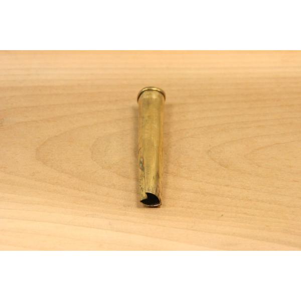 タタラ（陶板）に穴を開け模様を付けることが出来ます。あかり等の穴あけにつかえます。穴を開けることにより、貫通模様を付けることができます。　★ポンスは陶芸作品を作る際、陶板（タタラ）に穴をあけるための道具です。使い方がわからない方は購入しない...