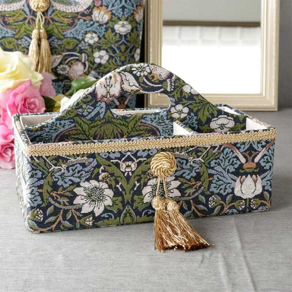 商品名：リモコンラックカラーレガートローズバード＆ストロベリーヴィクトリアフラワーハノーヴァーフラワークラシックフラワーフレンチローズサイズ：横幅27×高さ9.3-15×奥行き14cm材質：ポリエステル、綿、レーヨン、ナイロン生産国：中国お...