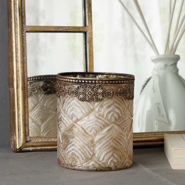 ブランド：Mathilde M/マチルドエム商品名：キャンドルホルダーサイズ：直径8.5×高さ10cm材質：ガラス、金属原産国：中国お届け方法：宅配便注意事項ハンドメイドによるアンティーク加工が施されておりますので、気泡、小傷のようなものが...