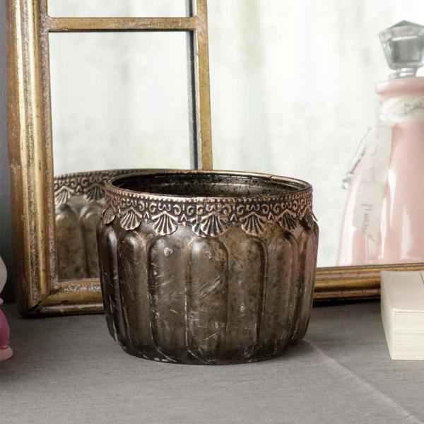 ブランド：Mathilde M/マチルドエム商品名：キャンドルホルダーサイズ：直径10×高さ7.5cm材質：ガラス、金属原産国：中国お届け方法：宅配便注意事項ハンドメイドによるアンティーク加工が施されておりますので、気泡、小傷のようなものが...