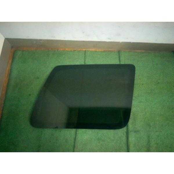 **** 商品説明を必ずご確認ください ****部品管理番号：221128000217280部品メーカー：アサヒメーカー純正品番：82300-6A00C部品名：右クォーターガラス部品メーカー品番：M2L3部品区分：リサイクル品管理品番：個人...