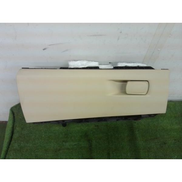 **** 商品説明を必ずご確認ください ****部品管理番号：250916000470210メーカー純正品番：51169378426部品名：グローブBOX部品区分：リサイクル品管理品番：F45 218d 個人宅配送不可車名：BMW 2シリー...