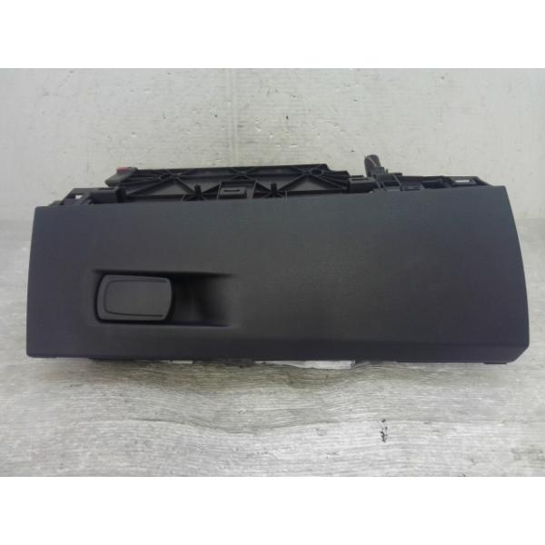 **** 商品説明を必ずご確認ください ****部品管理番号：251024000270210メーカー純正品番：51169378426部品名：グローブBOX部品区分：リサイクル品管理品番：F46 218i 個人宅配送不可車名：BMW 2シリー...