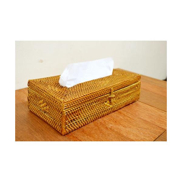 【外寸】幅２７cm×奥行１４cm×高さ７cm【内寸】幅25.5cm×奥行12.5cm×深さ6cm【素材】アタ製アジアンインテリアの定番アタ製のティッシュボックス♪アタ製品は耐久性に優れておりますので、水周りにも設置でき日焼けもし難くいのでと...