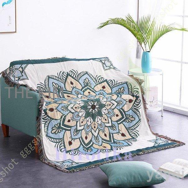 ★【素材】綿★【装飾デザインセンス】●シンプルなブランケットで、人に静かで快適な感じを与えます。カーペット、テーブルクロスなどに使用し、家の中に高級感と北欧風を持たせます。★【ソファーの保護カバー】●ソファの保護カバーとしてだけでなく、ペッ...