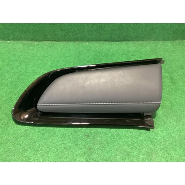 **** 商品説明を必ずご確認ください ****部品管理番号：000064662670210メーカー純正品番：55041-52240-C0部品名：グローブBOX部品区分：リサイクル品管理品番：#車名：アクア車両タイプ名：5ドアハッチバック通...