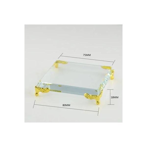 種類: E素材: クリスタルガラス / 形状: 長方形キューブベース / 用途: インテリア・風水置物・ディスプレイスタンド / 原産国: 中国 / 対象年齢: 14歳以上 / 注意: 液体や熱い物を置かないでください。落下の恐れがあるため...