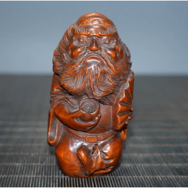 素材: 老檜木 / サイズ: 高さ8.5cm × 幅4.5cm × 奥行4.5cm / 重量: 0.2kg（梱包材含む） / 原産国: 中国 / 状態: 良好 / モチーフ: 仏教