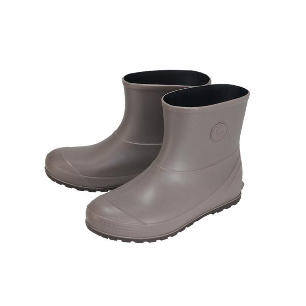 長靴ほどは長くない、シューズほどは短くない。絶妙な丈がGC5650の特徴です。丈の長さのおかげで手を使わずにスッと履く事ができます。ちょっと外に出る用事に、ガーデニングなどの趣味の時に。「ちょうどイイ丈」が活躍してくれます。HANSHINK...