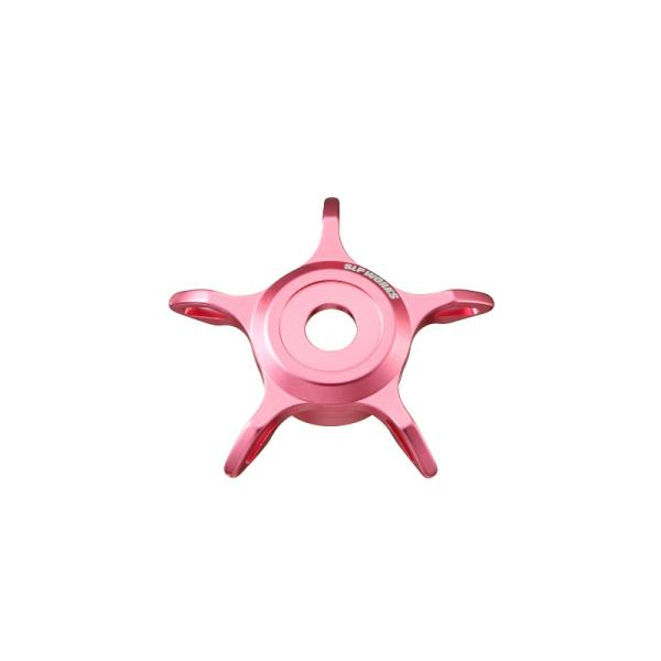 SLPW SCL MC54 スタードラグ新形状のスタードラグでリールをドレスアップ。カラーパーツとの組み合わせでリールを自分仕様に。アイテム特徴リールのコンパクト化に合わせた左右ハンドル共通のφ54mmマシンカットスタードラグ。ナット別体式...