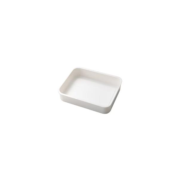 ■シマノ純正、ジャストフィットのクーラートレークーラー内を効率的に使える純正トレー。食料や小物を魚と分けて収納しやすく、氷に直接触れさせたくない物の収納に適しています。トレー内の物が過度に冷えにくく、釣行時の食材管理にも配慮された構造です。...